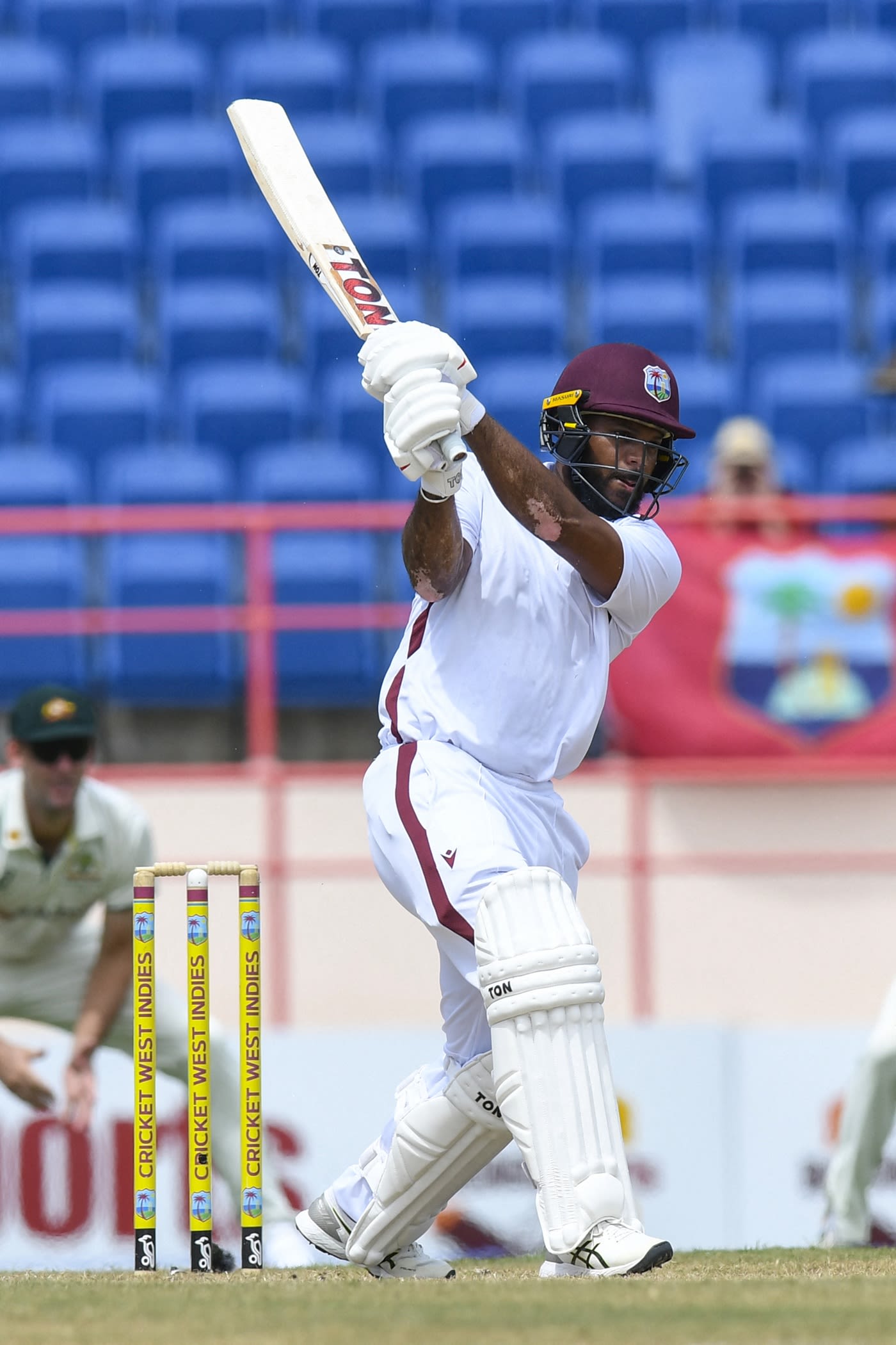 John Campbell started quickly despite early wickets | ESPNcricinfo.com