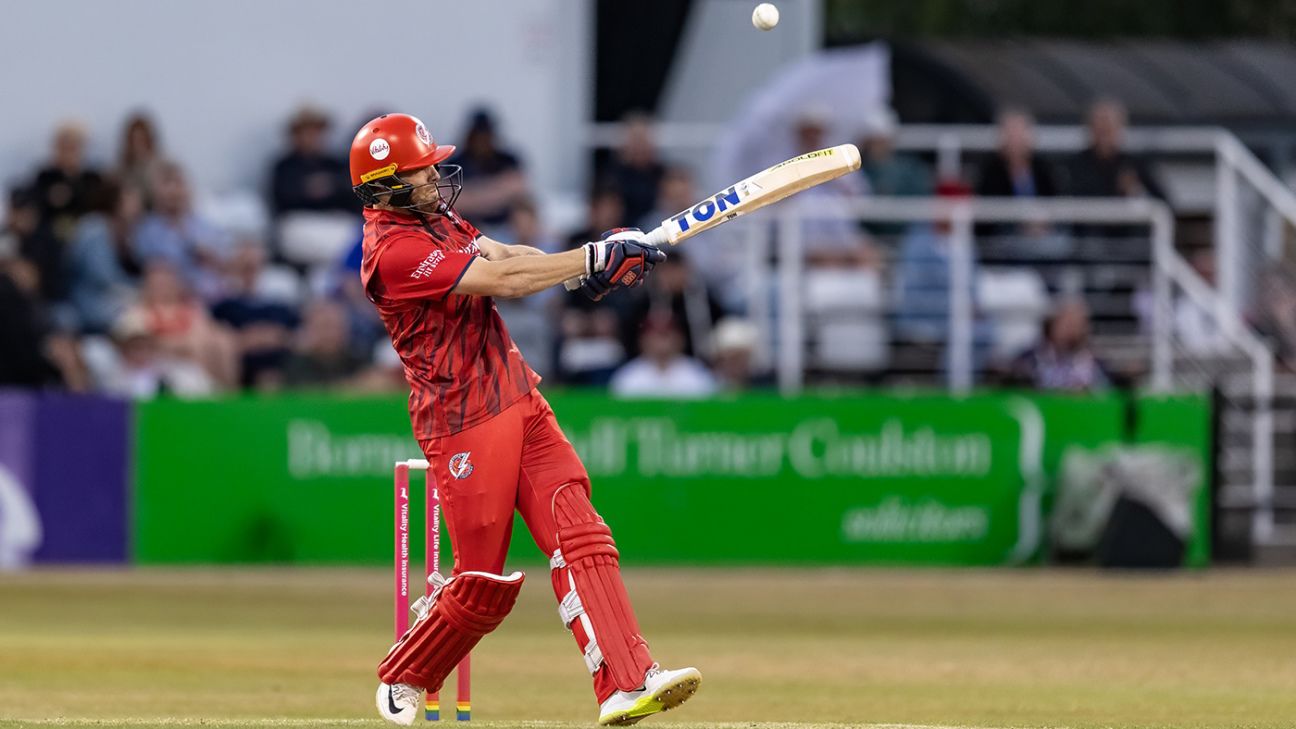 Lancashire frustrated by bat-testing process after Salt incident ...