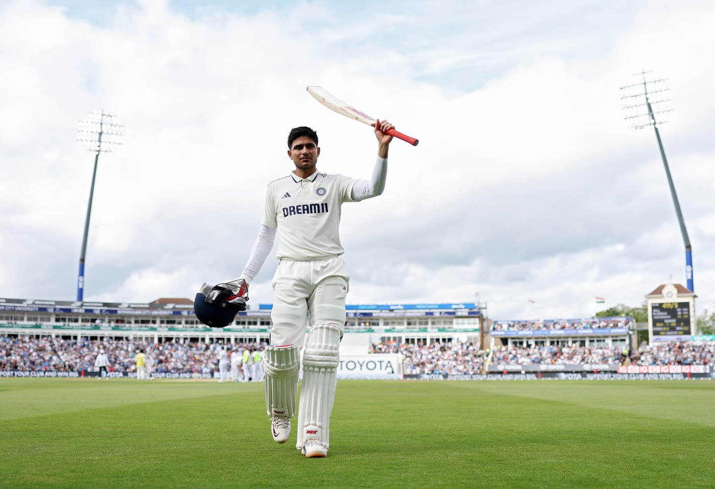 Shubman Gill walks off after a majestic 161 | ESPNcricinfo.com