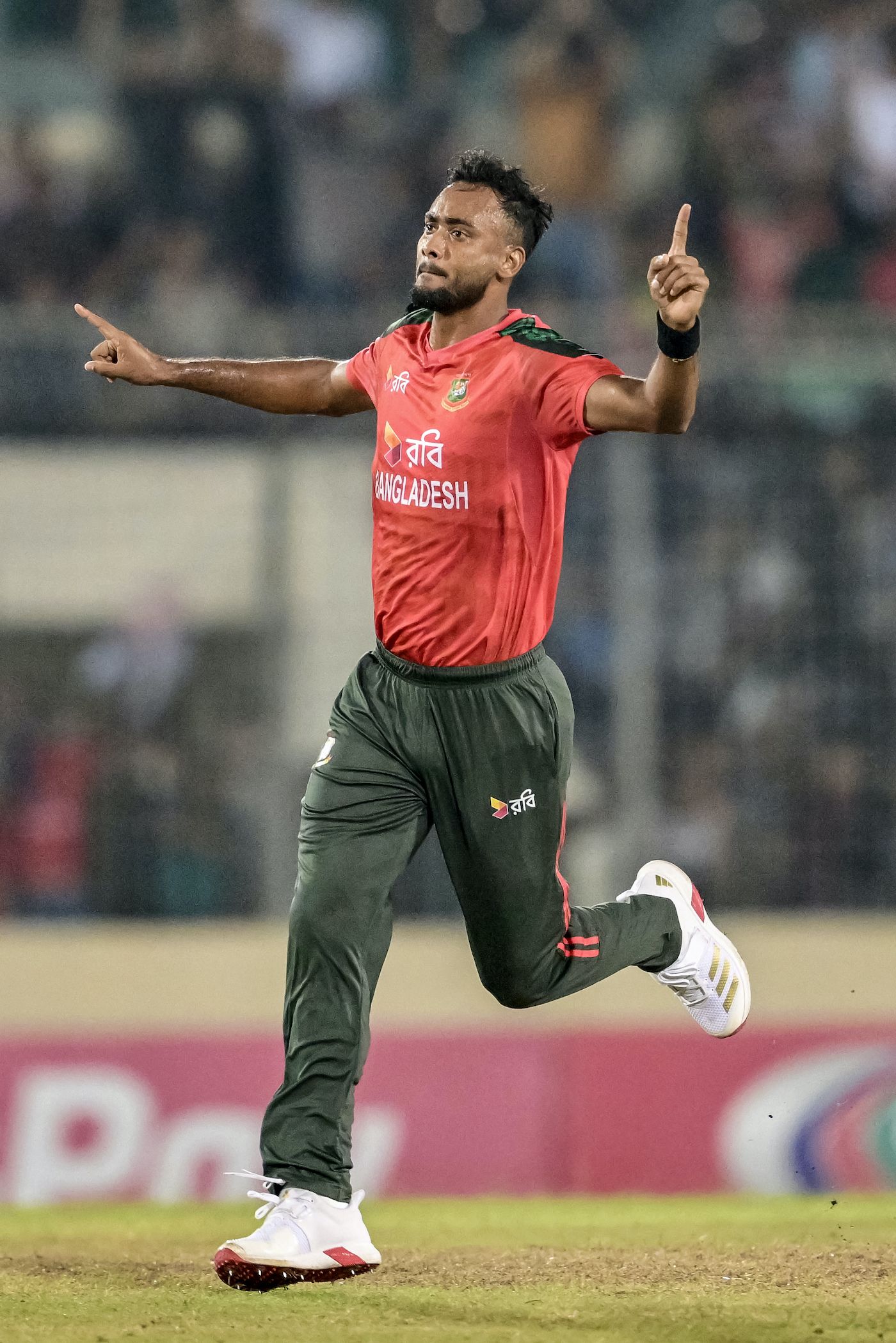 Shoriful Islam struck twice in the powerplay | ESPNcricinfo.com
