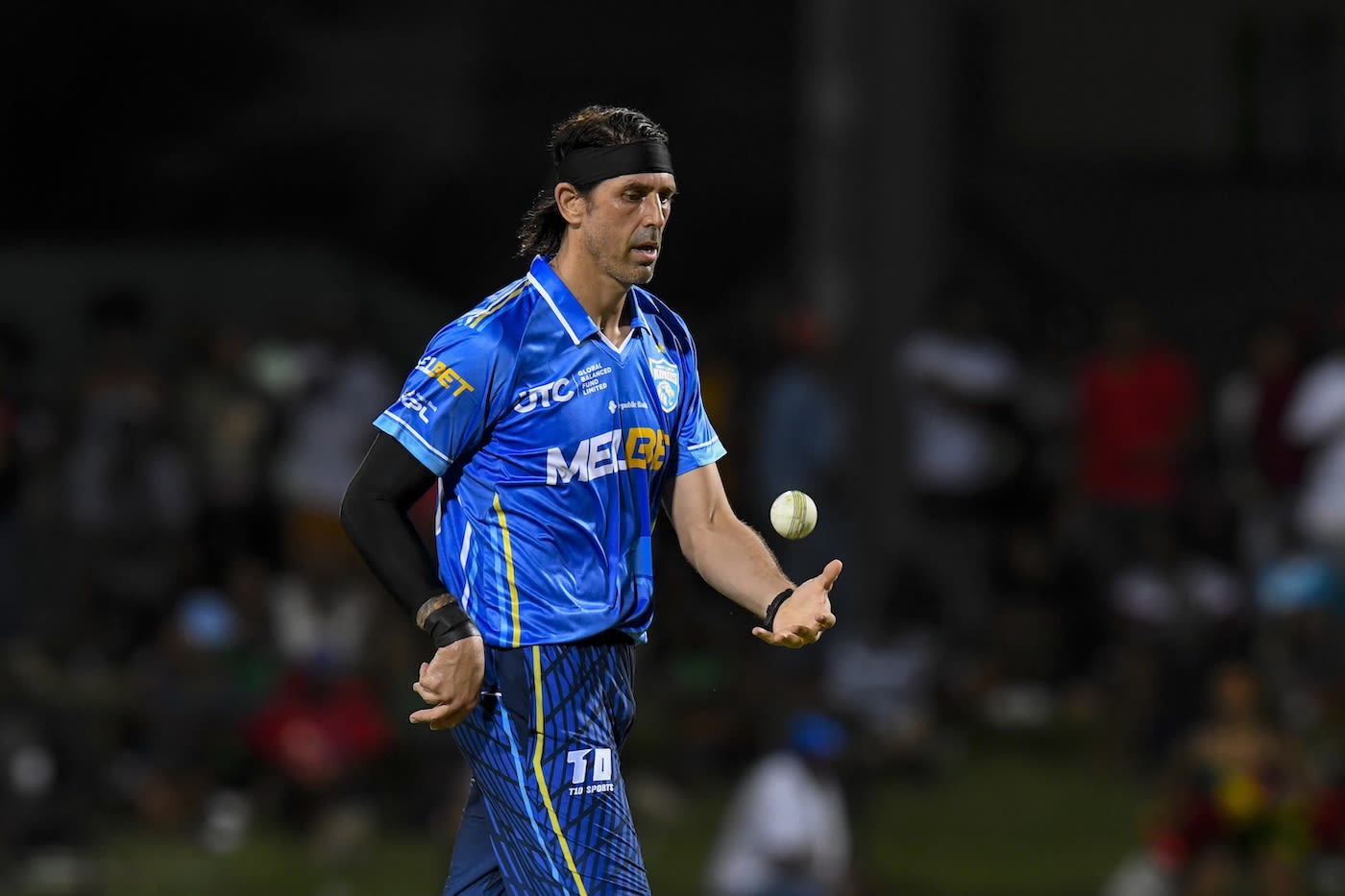 David Wiese defended 12 runs in the last over | ESPNcricinfo.com