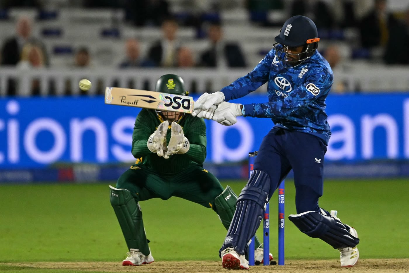 Jofra Archer nearly took England over the line | ESPNcricinfo.com