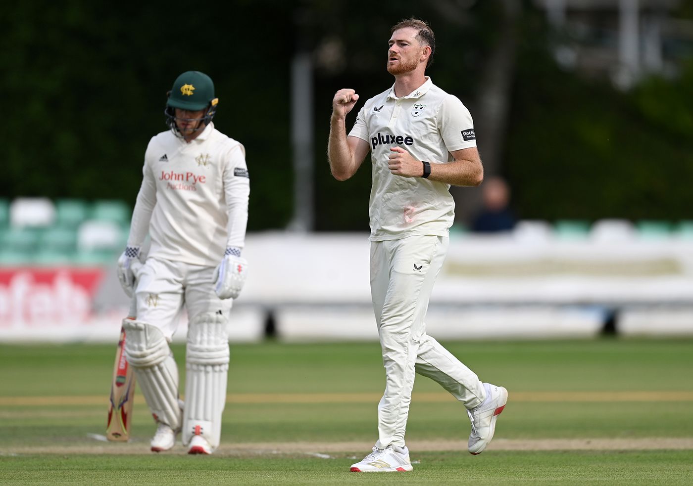Tom Taylor's four-for helped limit the Nottinghamshire lead ...