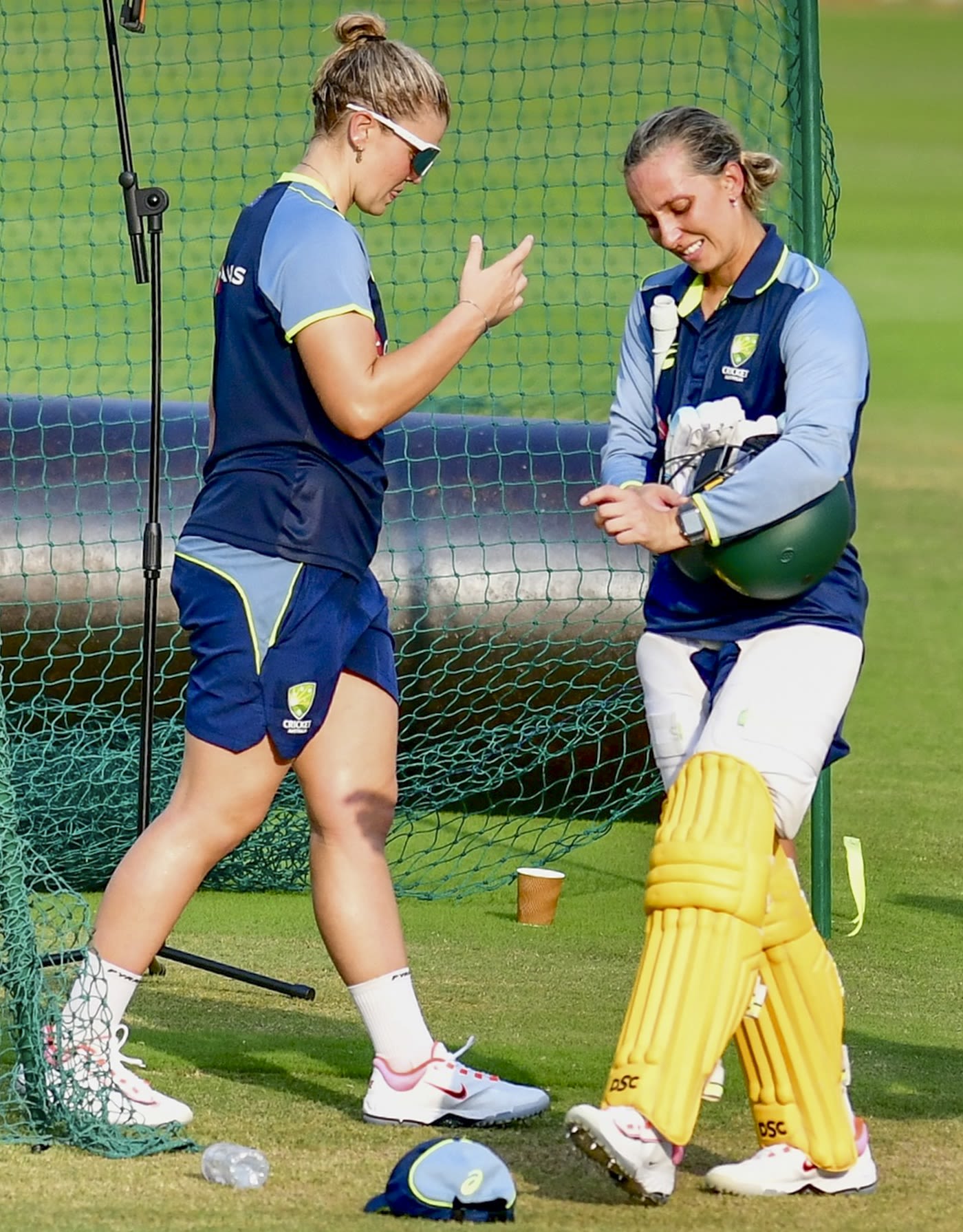 Georgia Voll and Ash Gardner at the nets | ESPNcricinfo.com