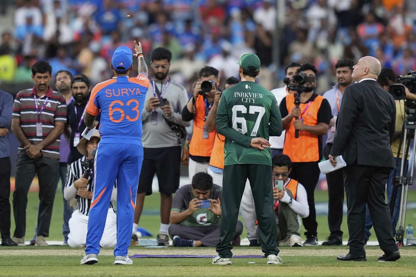 Suryakumar Yadav and Salman Agha share the spotlight | ESPNcricinfo.com