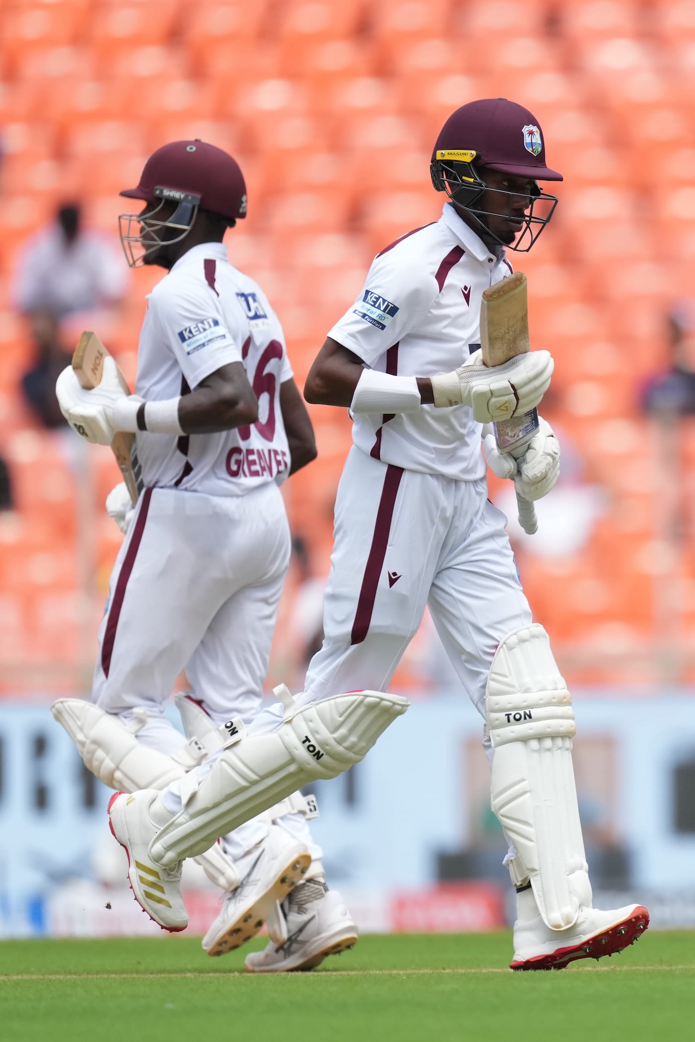 Justin Greaves and Khary Pierre put on a battling stand | ESPNcricinfo.com