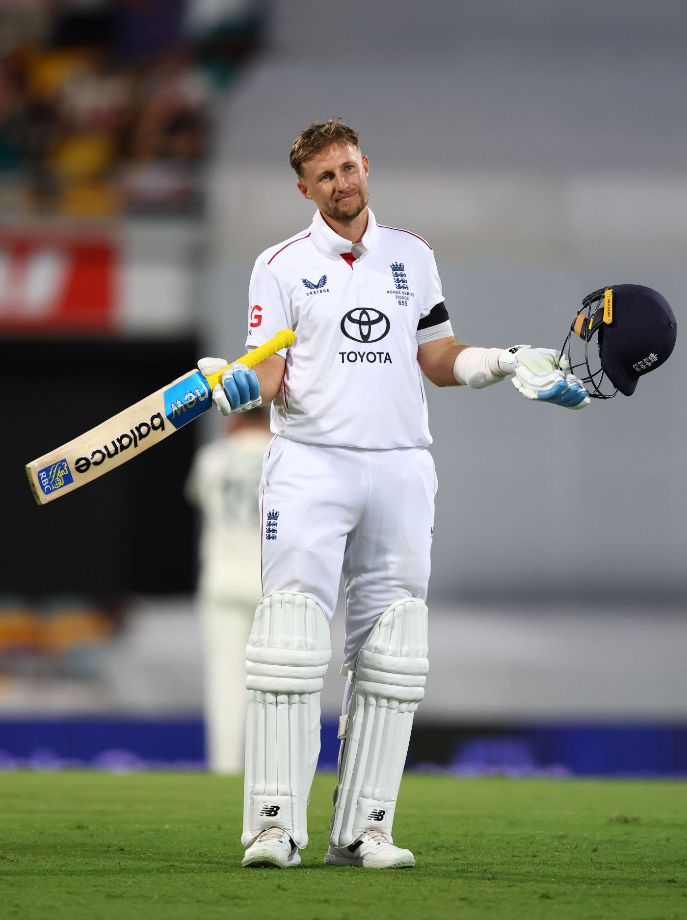 Joe Root brought up his maiden hundred in Australia to carry England's ...