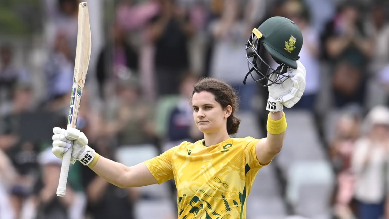 Ball by Ball Commentary & Live Score - SA-W vs IRE-W, 1st T20I