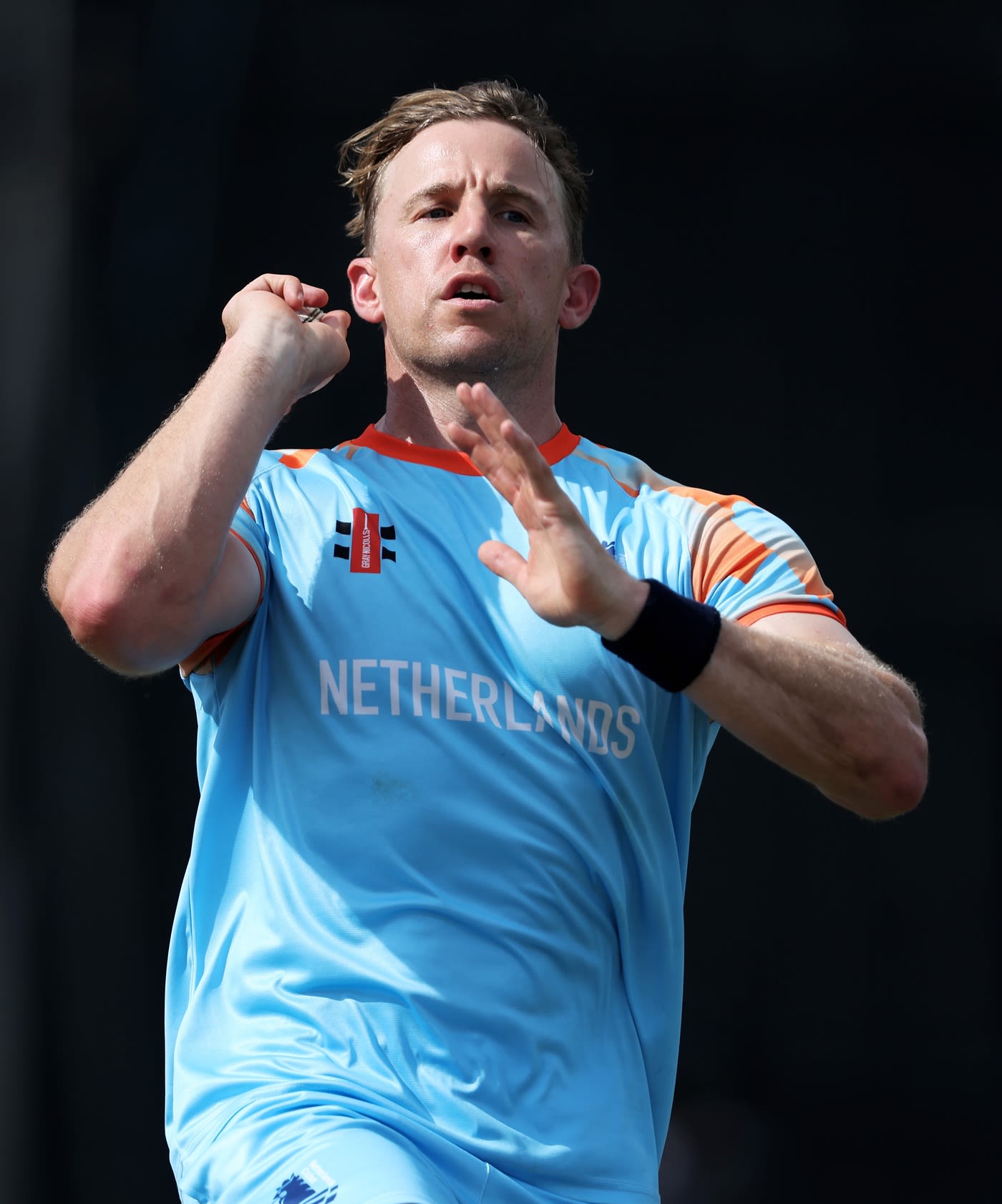 Logan van Beek gets ready to bowl at a training session | ESPNcricinfo.com