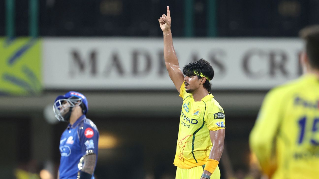 Ramkrishna Ghosh injury - पैर में फ़्रैक्चर के चलते CSK के रामकृष्ण घोष ...