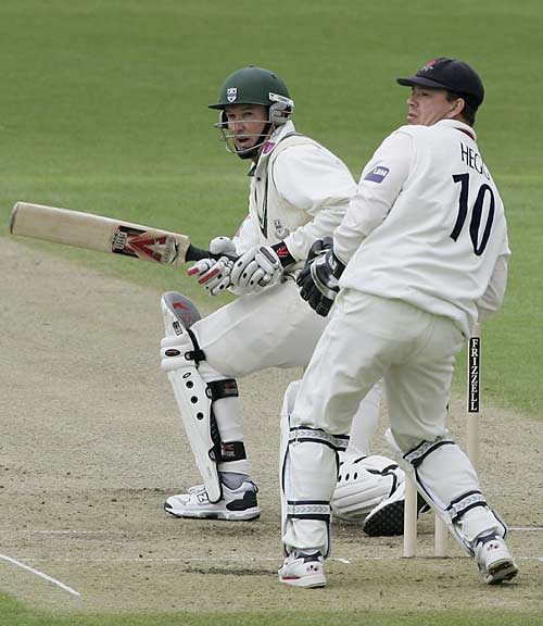 Graeme Hick sweeps on his way to a hundred | ESPNcricinfo.com