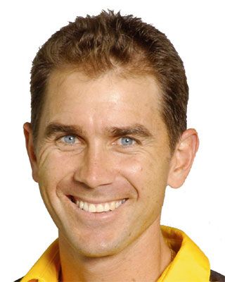 Justin Langer - Portrait October 2004 | ESPNcricinfo.com