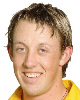 Luke Ronchi - Portrait October 2004 | ESPNcricinfo.com