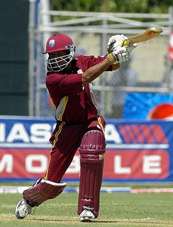 Ramnaresh Sarwan drives through the covers | ESPNcricinfo.com