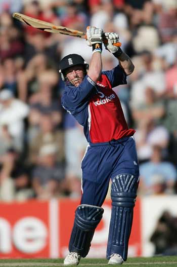 Paul Collingwood drives during his 46 | ESPNcricinfo.com