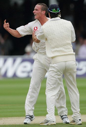 A fired-up Simon Jones celebrates | ESPNcricinfo.com