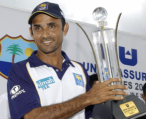 Marvan Atapattu holds the trophy after Sri Lanka's series win ...