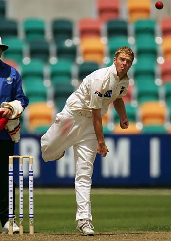 Dan Cullen in action | ESPNcricinfo.com