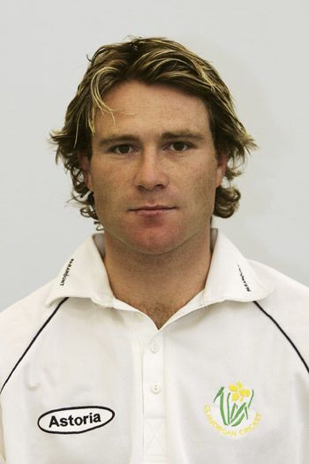 Michael Powell, player portrait | ESPNcricinfo.com