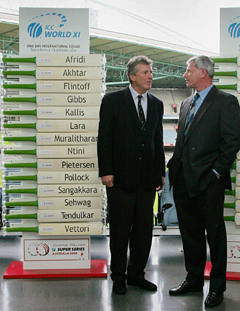 Richard Hadlee and John Wright at the announcing of the World XI teams ...