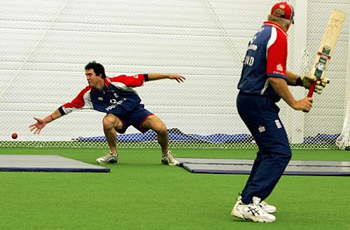 Kevin Pietersen in indoor nets | ESPNcricinfo.com
