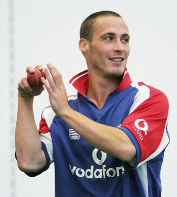 Simon Jones during practice | ESPNcricinfo.com