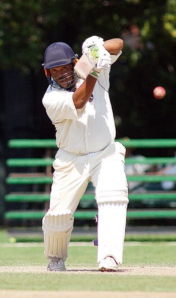 Clay Smith led Bermuda's charge on the second day at Toronto ...