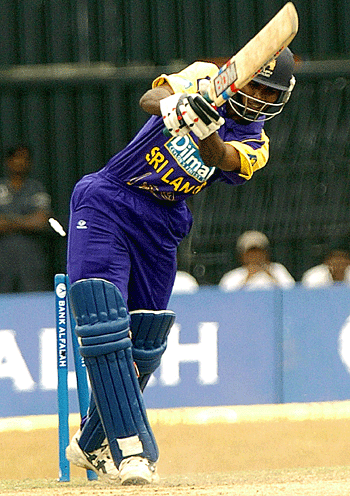 Upul Tharanga has his stumps rattled by Tapash Baisya | ESPNcricinfo.com