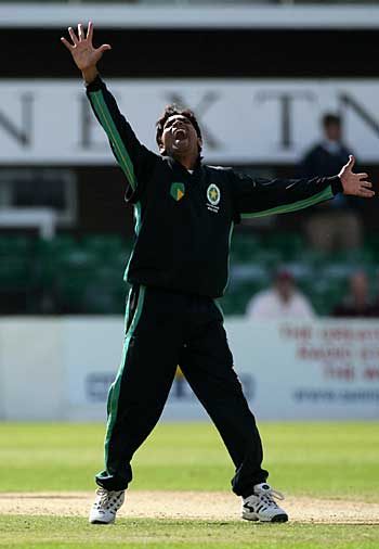 Imran Khalid celebrates Arul Suppiah's wicket | ESPNcricinfo.com