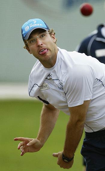 Daniel Vettori turns his arm over | ESPNcricinfo.com