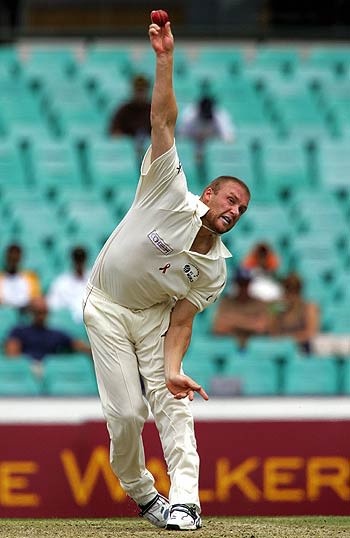 Andrew Flintoff lets it rip | ESPNcricinfo.com