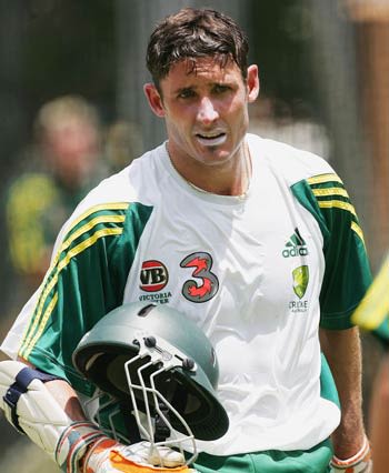 Michael Hussey readies himself for his Test debut | ESPNcricinfo.com