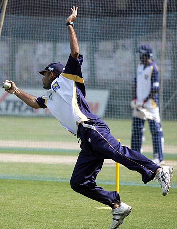 Marvan Atapattu takes a catch during a practice session | ESPNcricinfo.com
