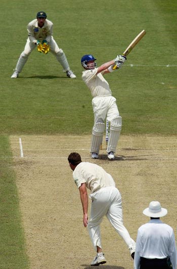 Brad Haddin on the attack against Adam Griffith | ESPNcricinfo.com