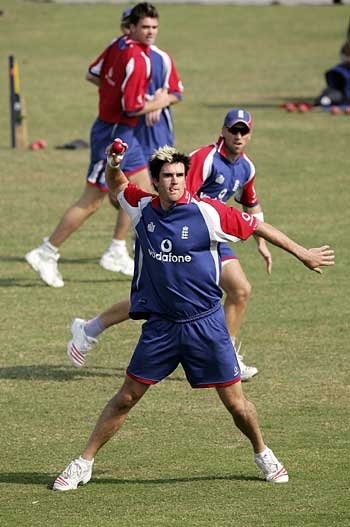 Kevin Pietersen during England's fielding drills | ESPNcricinfo.com
