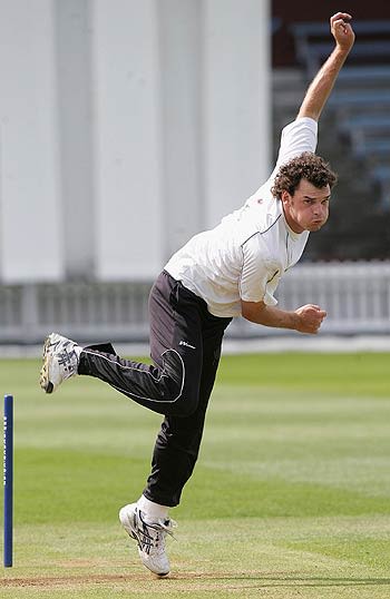 Kyle Mills in action at the Basin Reserve | ESPNcricinfo.com