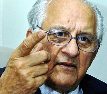Shaharyar Khan makes a point to the media | ESPNcricinfo.com