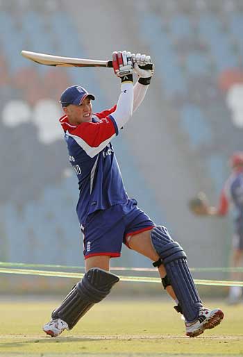 Matt Prior opens his shoulders during training | ESPNcricinfo.com