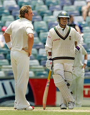 Jacques Rudolph stood his ground despite Australia's attacking efforts ...