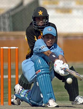 Jaya Sharma sweeps powerfully | ESPNcricinfo.com