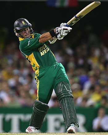 Mark Boucher clobbers another four | ESPNcricinfo.com