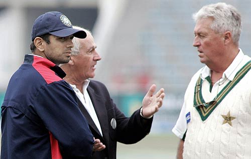 Rahul Dravid, Rudi Koertzen and Bob Woolmer bide time | ESPNcricinfo.com