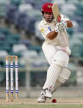 Jimmy Maher carried Queensland home with an unbeaten 59 | ESPNcricinfo.com