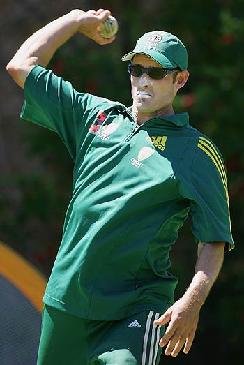Michael Hussey gears up for the match against Sri Lanka | ESPNcricinfo.com