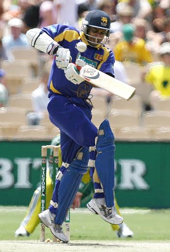 Sri Lanka stun Aussies in first final | ESPNcricinfo.com