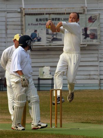Clive Duddy bowling at Mission Road | ESPNcricinfo.com