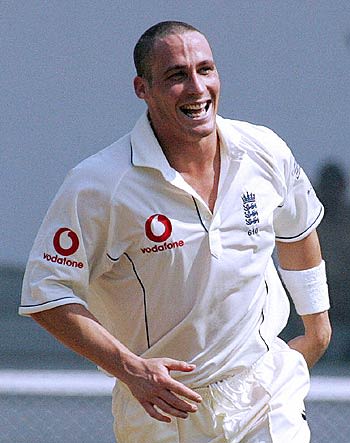 Simon Jones celebrates a strike | ESPNcricinfo.com