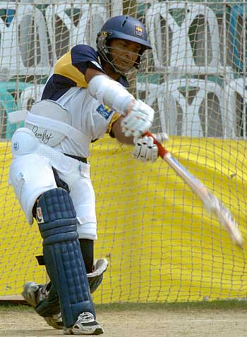 Kumar Sangakkara launches into a drive in the nets | ESPNcricinfo.com