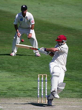 Jimmy Maher pulls during his 67 | ESPNcricinfo.com