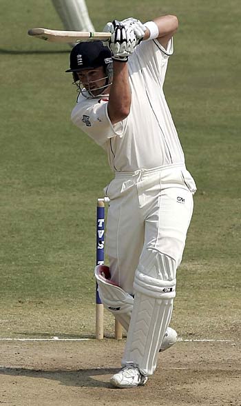 Steve Harmison drives on his way to 39 | ESPNcricinfo.com